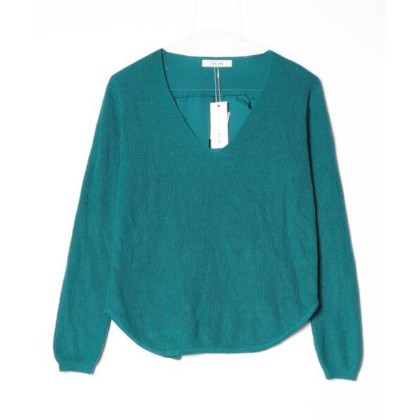 『タイムセール実施中』参考価格：13，200円発売時期：2016年01月コンディション：B（目立つ使用感なし）使用感が少ない、または気にならないアイテム後身頃：破れ付属品：タグ参考商品名：【DouDou】バック布帛切替ニット参考品番：DD1...