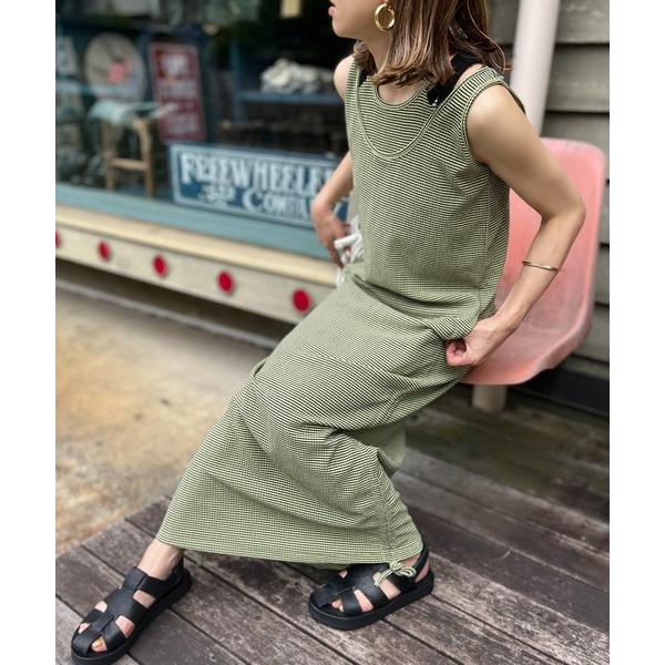 参考価格：4，290円発売時期：2023年07月コンディション：A（使用感なし）数回使用した程度で使用感が感じられないアイテム参考商品名：チェック柄シャーリング レイヤードネック ノースリワンピース参考品番：LW10003【商品に関する注意...