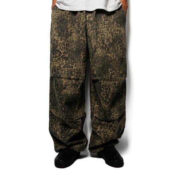 ZOZO問い合わせ番号:100617971ショップ:ROUND ABOUT，ラウンドアバウトブランド:Cheers，チアーズ商品名:WT LEOPARD PANTSカテゴリ:パンツ>その他パンツブランド品番:26CH-SS-10素材:...