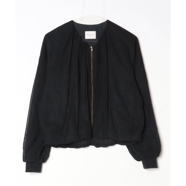『セール実施中』参考価格：28，600円発売時期：2020年02月コンディション：A（使用感なし）数回使用した程度で使用感が感じられないアイテム参考商品名：Demi-Luxe BEAMS / Vネック ギャザーブルゾン参考品番：68-18-...