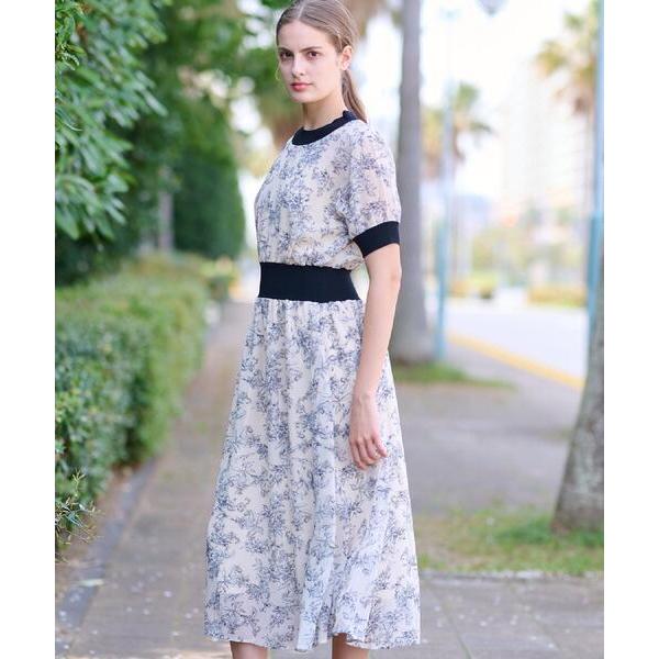 参考価格：18，700円発売時期：2025年02月コンディション：A（使用感なし）数回使用した程度で使用感が感じられないアイテム参考商品名：【大人百花春号掲載 モデル美香さん着用】シアーフラワープリントハーフスリーブワンピース参考品番：08...
