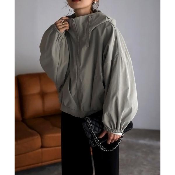 『セール実施中』参考価格：5，610円発売時期：2023年02月コンディション：B（目立つ使用感なし）使用感が少ない、または気にならないアイテム袖口：汚れ参考商品名：ピーチスキンショートマウンテンパーカー参考品番：77-002008【商品に...