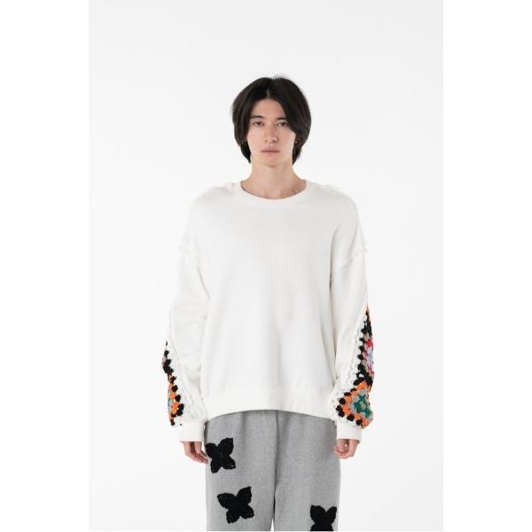 『セール実施中』ZOZO問い合わせ番号:100686536ショップ:DISCOVERED，ディスカバードブランド:DISCOVERED，ディスカバード商品名:CROCHET SLEEVE SWEATカテゴリ:トップス>スウェットブラン...