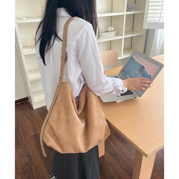 『タイムセール実施中』ZOZO問い合わせ番号:100686838ショップ:CERCA，チェルカブランド:Chiina，チーナ商品名:Chiina /【大容量＆A4サイズ収納可】フェイクスエード　シンプルシルエットショルダーバッグカテゴリ:バ...