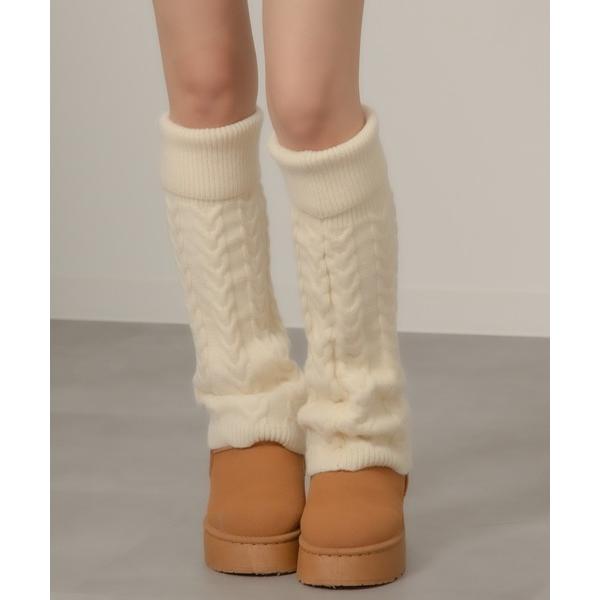 『タイムセール実施中』※このアイテムは返品・交換対象外商品です。ZOZO問い合わせ番号:100686864ショップ:CERCA，チェルカブランド:Chiina，チーナ商品名:Chiina /ケーブル編みニットレッグウォーマーカテゴリ:レッグ...