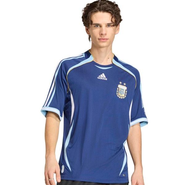 ZOZO問い合わせ番号:100687795ショップ:atmos，アトモスブランド:adidas，アディダス，atmos，アトモス商品名:adidas アルゼンチン代表 アウェイ ユニフォーム 2006カテゴリ:トップス>ジャージブラン...