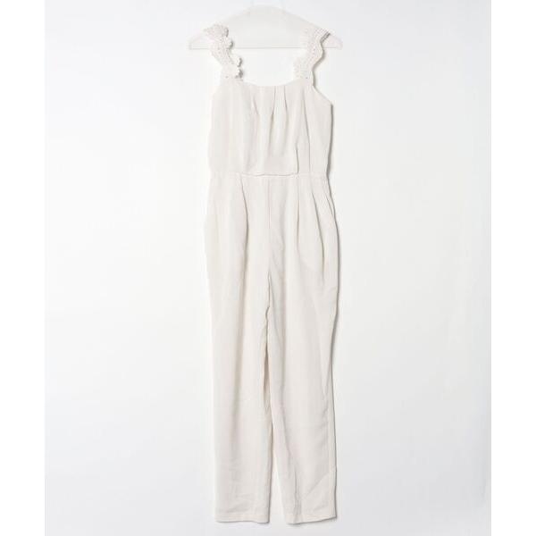 参考価格：17，600円発売時期：2014年03月コンディション：B（目立つ使用感なし）使用感が少ない、または気にならないアイテム全体的：汚れすそ周り：毛玉参考商品名：レースオールインワン参考品番：SWFO141095ZOZO問い合わせ番号...