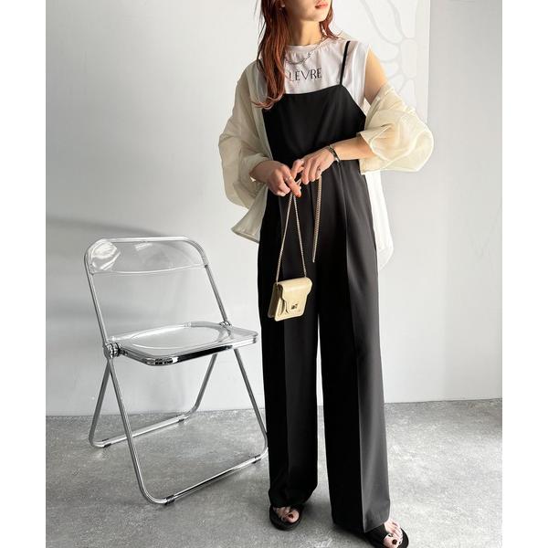 『セール実施中』参考価格：5，999円発売時期：2025年04月コンディション：B（目立つ使用感なし）使用感が少ない、または気にならないアイテムすそ周り：毛玉参考商品名：脚長上品シルエット！センタープレス入りストレッチキャミサロペット参考品...