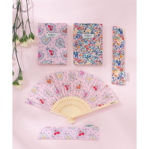 ZOZO問い合わせ番号:100819179ショップ:Cath Kidston，キャス キッドソンブランド:Cath Kidston，キャスキッドソン商品名:扇子カテゴリ:財布/小物>扇子/うちわブランド品番:01ABZ502素材:本体...