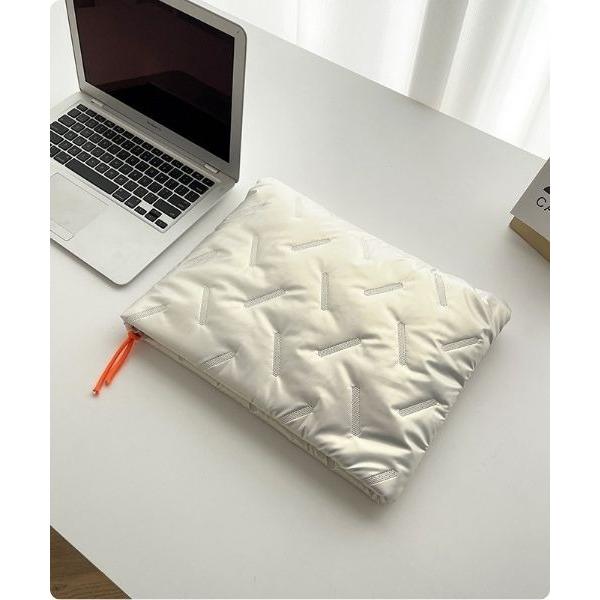 『タイムセール実施中』ZOZO問い合わせ番号:100852516ショップ:Bonjour Sagan，ボンジュールサガンブランド:I.O.E，アイオイ商品名:【韓国トレンド】キルティングパッドクラッチカテゴリ:バッグ>クラッチバッグブ...