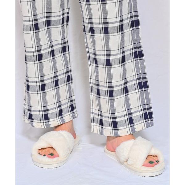 『タイムセール実施中』ZOZO問い合わせ番号:100853324ショップ:Outfitter lab，アウトフィッターラボブランド:Alite cloth，アリーテクロス商品名:クロスデザインエコファーサンダル　スリッパカテゴリ:インテリア...