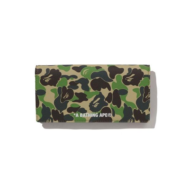 ZOZO問い合わせ番号:100897770ショップ:A BATHING APE，ア ベイシング エイプブランド:A BATHING APE，アベイシングエイプ商品名:ABC CAMO LONG WALLETカテゴリ:財布/小物>財布ブ...