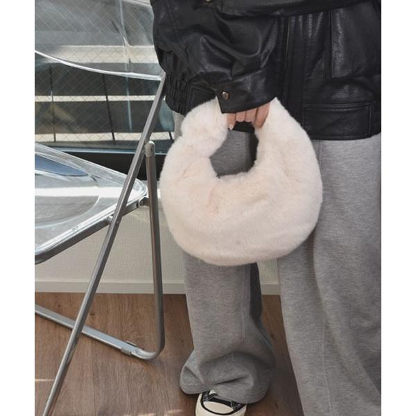 『セール実施中』ZOZO問い合わせ番号:100930040ショップ:VIBGYOR，ヴィブジョーブランド:VIBGYOR Women，ヴィブジョー　ウィメン商品名:【float】モコモコ フェイクファーハーフムーン ハンドバック (チャック...