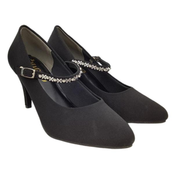 MAGGIOの新作パンプスにゴージャスなラインストーンベルトのデザインがお目見え。卓越したフォルムは美脚効果抜群。シンプルなデザインなのでデイリーからフォーマルまでいろいろなシーンで大活躍しそうですね。■商品名：MAGGIO FR7601■...