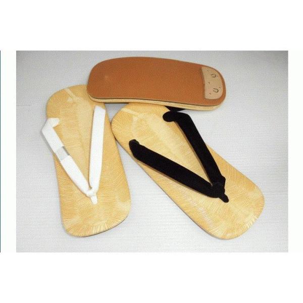 粋を履く。ライト底の雪駄です。■商品名：雪駄(セッタ)  TM611白  TM612 黒■色：TM611白  TM612 黒■サイズ：L(25〜26cm)■アウトソールの全長：L(25cm)■かかとを少しはみ出してお履き頂くのが雪駄の粋な履...