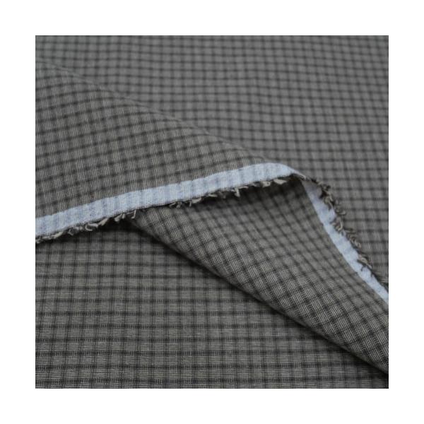 Yarn-Dyed Dobby Check新潟産特有の織りと仕上げにより絶妙な風合いを醸し出しています。小さなチェックですが、糸を切り替えることにより、上品さと立体感を表現しております。<規格>素材：綿100％布幅：108〜11...