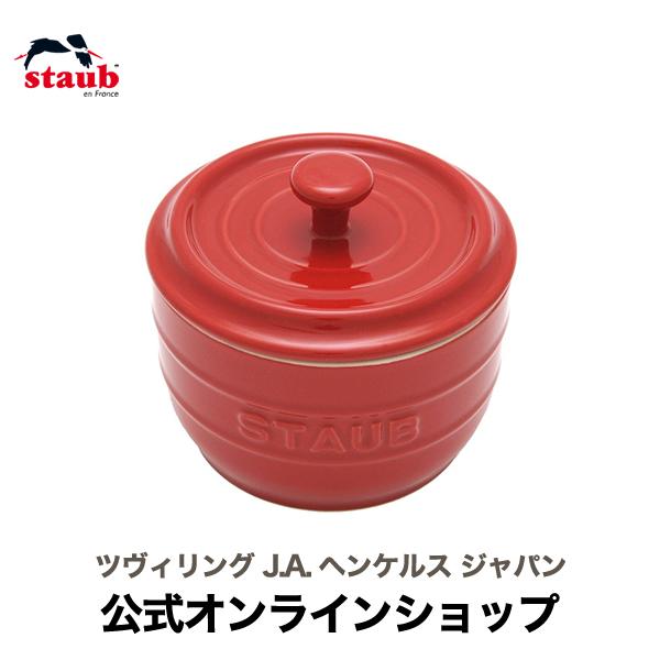 STAUBのセラミックウェア。ストウブらしい色とシルエットのセラミックウェア。　製法金属を一切含まない土で作られており、表面にエマイユ加工が施され、さらに高温(約1000℃)で焼入れ作業をしています。傷に強いセラミックウェアです。　耐熱性汚...