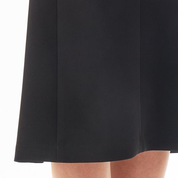 INFINE 【ブラックフォーマル 冠婚葬祭 セレモニー】フリル衿フラシ