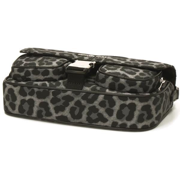 MICHAEL KORS（マイケルコース） KHAI MD DBL PKT FLAP MESSENGER