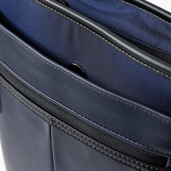 ABAHOUSE（アバハウス） 【L.E.D.BITES】縦型ショルダーバッグ GD-2405