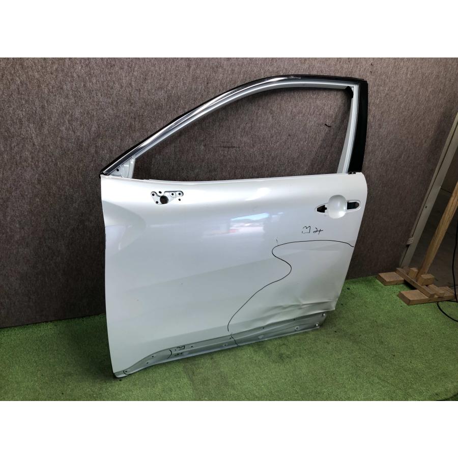 トヨタ カローラクロス ZSG10 ZVG11 ZVG15 純正 左 フロントドア : 拓海商事ヤフー店 - 通販 - Yahoo!ショッピング