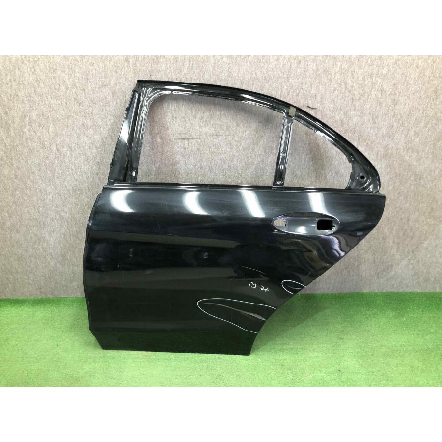 ベンツ 純正 Cクラス W205 左 リアドア A2057320110 : 拓海商事ヤフー店 - 通販 - Yahoo!ショッピング