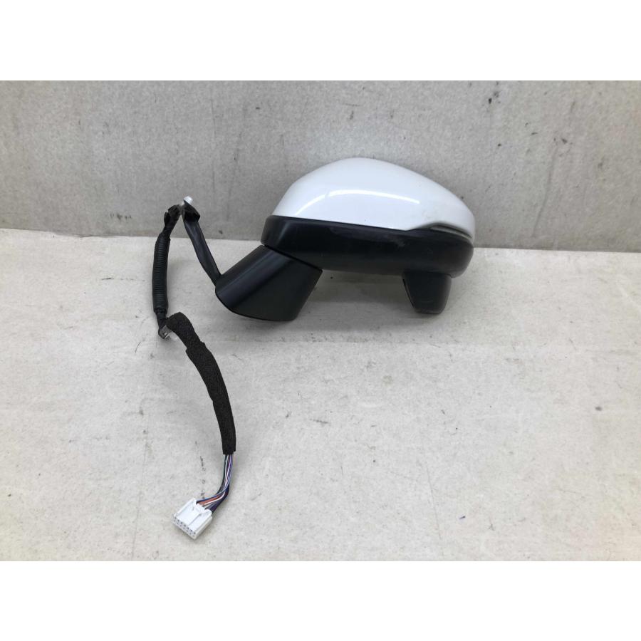 ヴェゼル RV3 RV5 純正 左 ドアミラー M81 J4 : 拓海商事ヤフー店 - 通販 - Yahoo!ショッピング