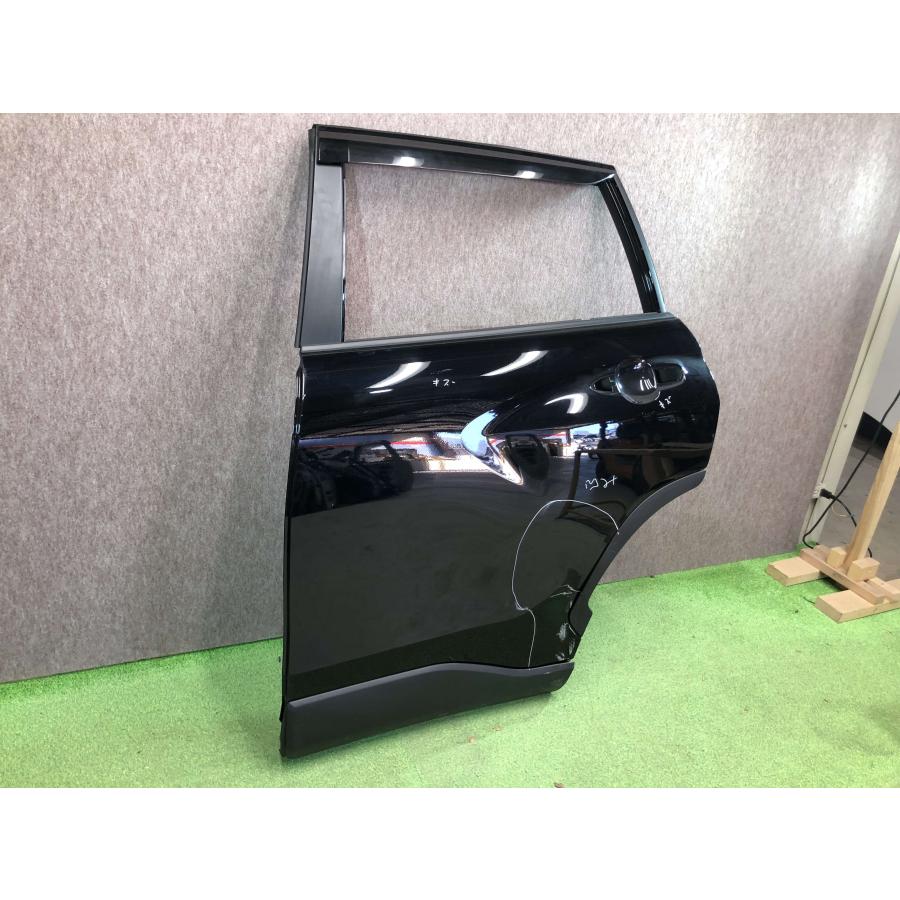 ZSG10/ZVG11/ZVG15 カローラクロス/ハイブリッド 純正 左リアドア : 拓海商事ヤフー店 - 通販 - Yahoo!ショッピング