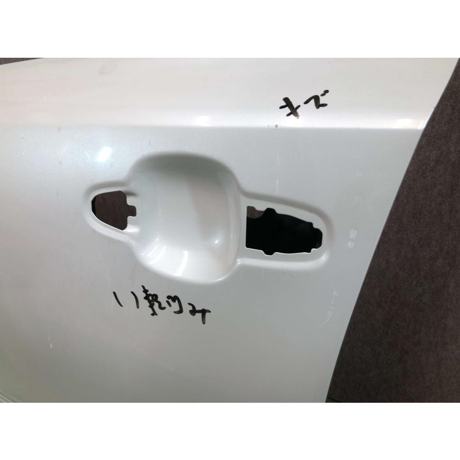 ZYX10/ZYX11/NGX10/NGX50 C-HR/CHR 純正 左フロントドア : 拓海商事ヤフー店 - 通販 - Yahoo!ショッピング