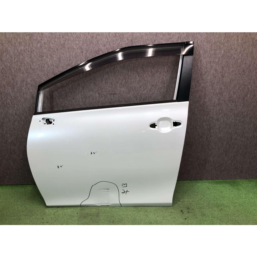 トヨタ シエンタ 170 NHP170 NSP170 純正 左 フロントドア : 拓海商事ヤフー店 - 通販 - Yahoo!ショッピング