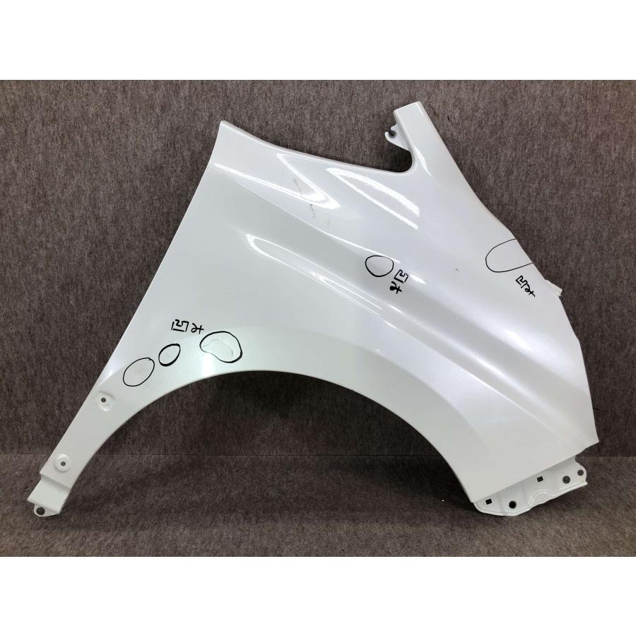 トヨタ ヴォクシー 80系 ZS 純正 右 フェンダー ZRR80/ZRR85/ZWR80 : 拓海商事ヤフー店 - 通販 - Yahoo!ショッピング