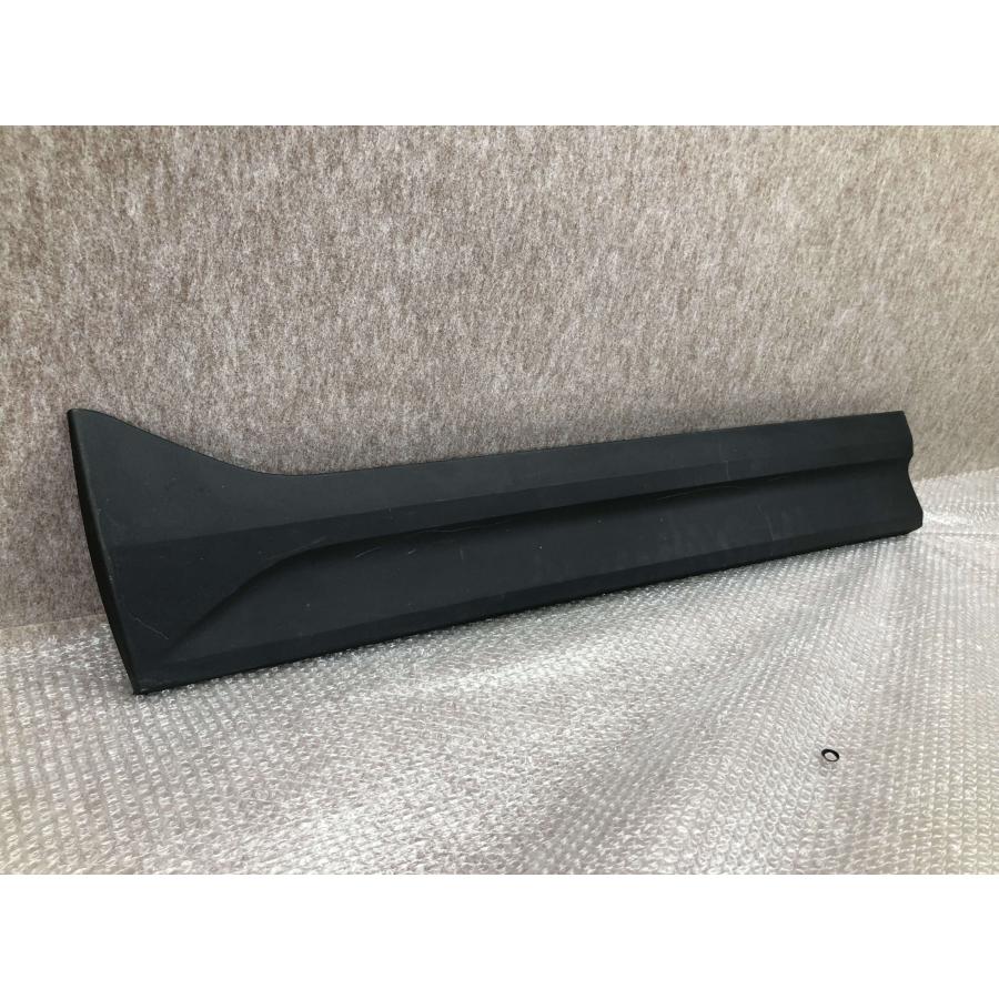 VOLVO XC40 XB 左フロントドア モール 31448316 :1G23061241:拓海商事ヤフー店 - 通販 - Yahoo!ショッピング