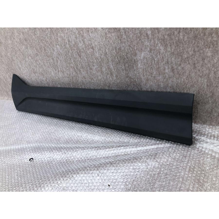 VOLVO XC40 XB 左フロントドア モール 31448316 : 拓海商事ヤフー店 - 通販 - Yahoo!ショッピング