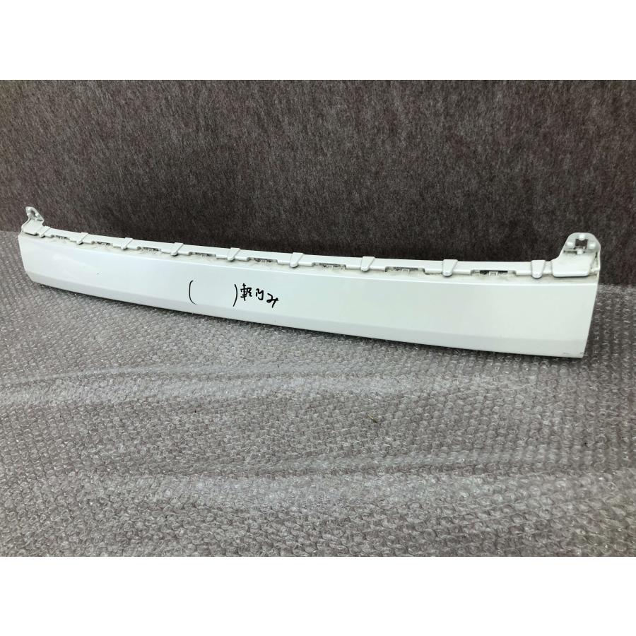 トヨタ 純正 ZWR90W ZWR95W MZRA90W MZRA95W 90 ノア NOAH フロントバンパー モール ガーニッシュ ...