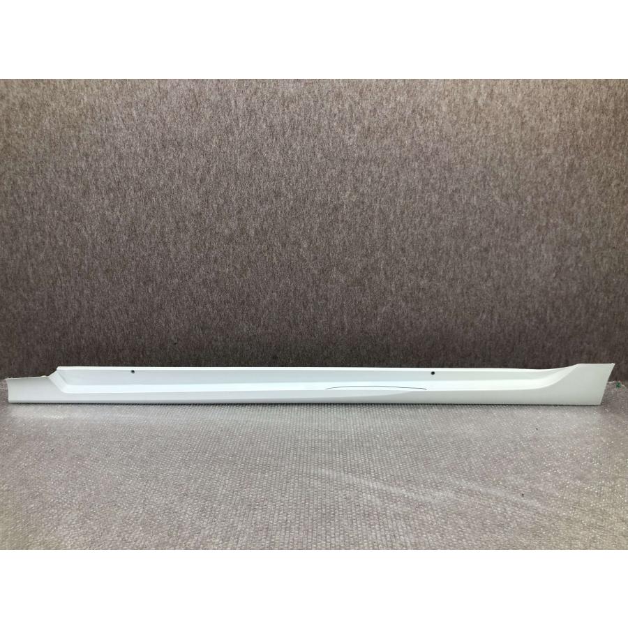 トヨタ プリウス ZVW50 純正 サイドステップ 左 75860-47080 : 拓海商事ヤフー店 - 通販 - Yahoo!ショッピング