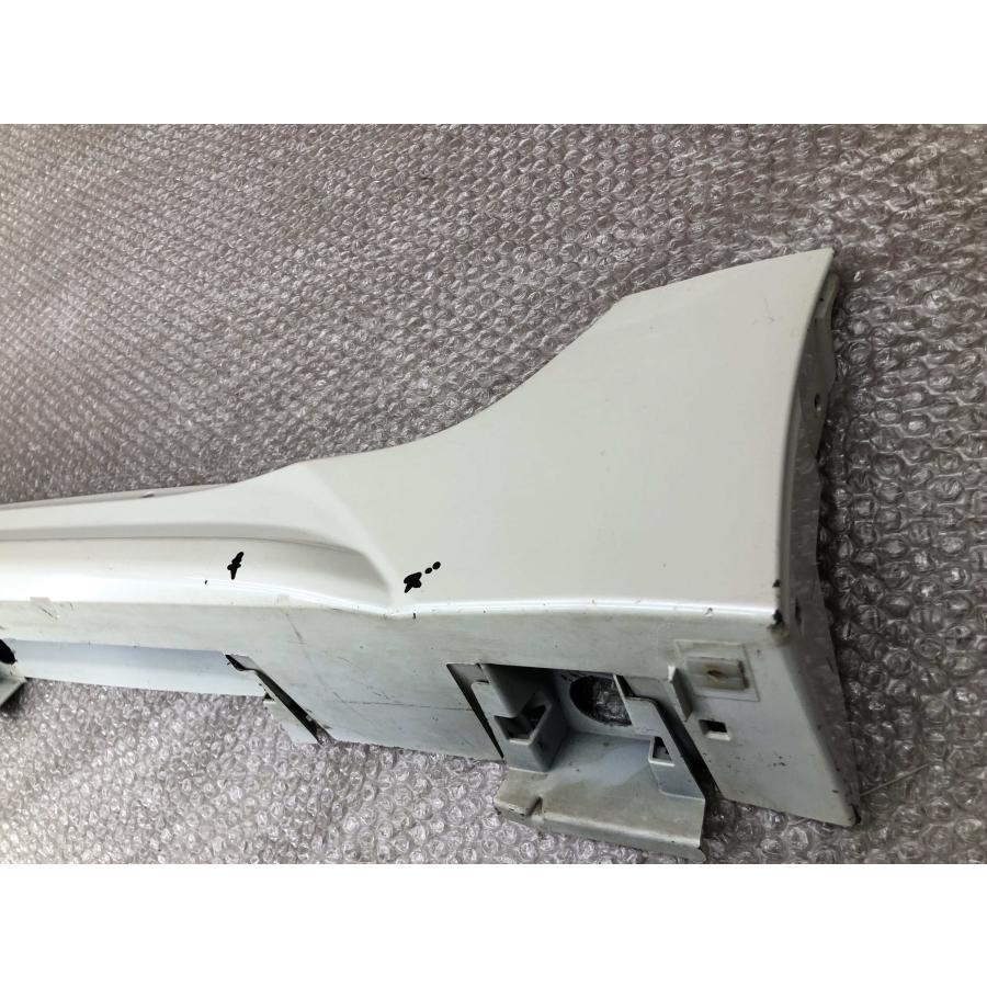 トヨタ カローラツーリング ZWE211 左 サイドステップ 75860-12100 : 拓海商事ヤフー店 - 通販 - Yahoo!ショッピング