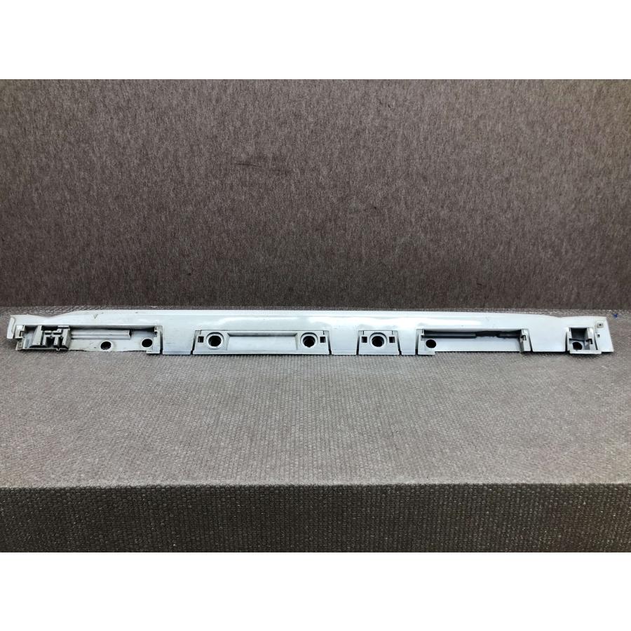 トヨタ カローラツーリング NRE210 ZRE212 ZWE211 ZWE214 左 サイドステップ 75860-12100 : 拓海商事 ...