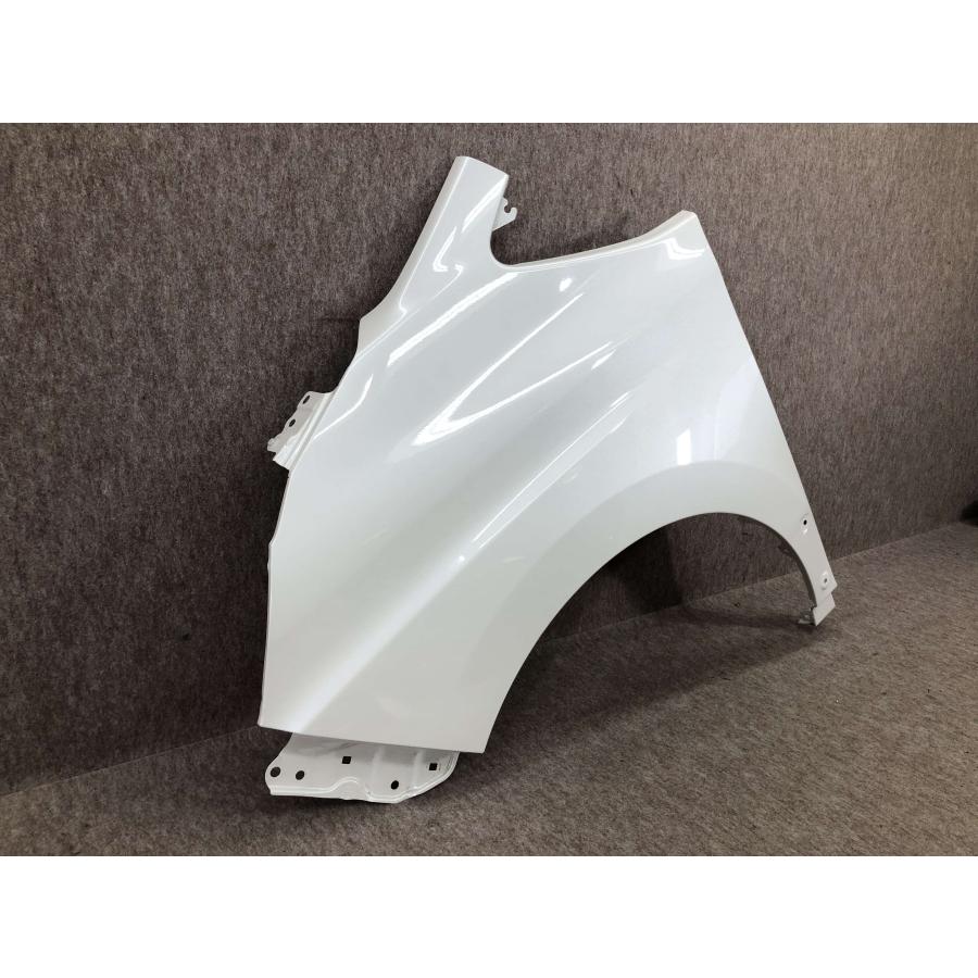 トヨタ ヴォクシー 80系 ZS 純正 左 フェンダー ZRR80/ZRR85/ZWR80 : 拓海商事ヤフー店 - 通販 - Yahoo!ショッピング