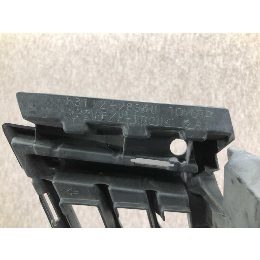 エスクァイア ZRR80G 純正 ロアグリル フロントグリル 素地 53112-28350 : 拓海商事ヤフー店 - 通販 - Yahoo!ショッピング
