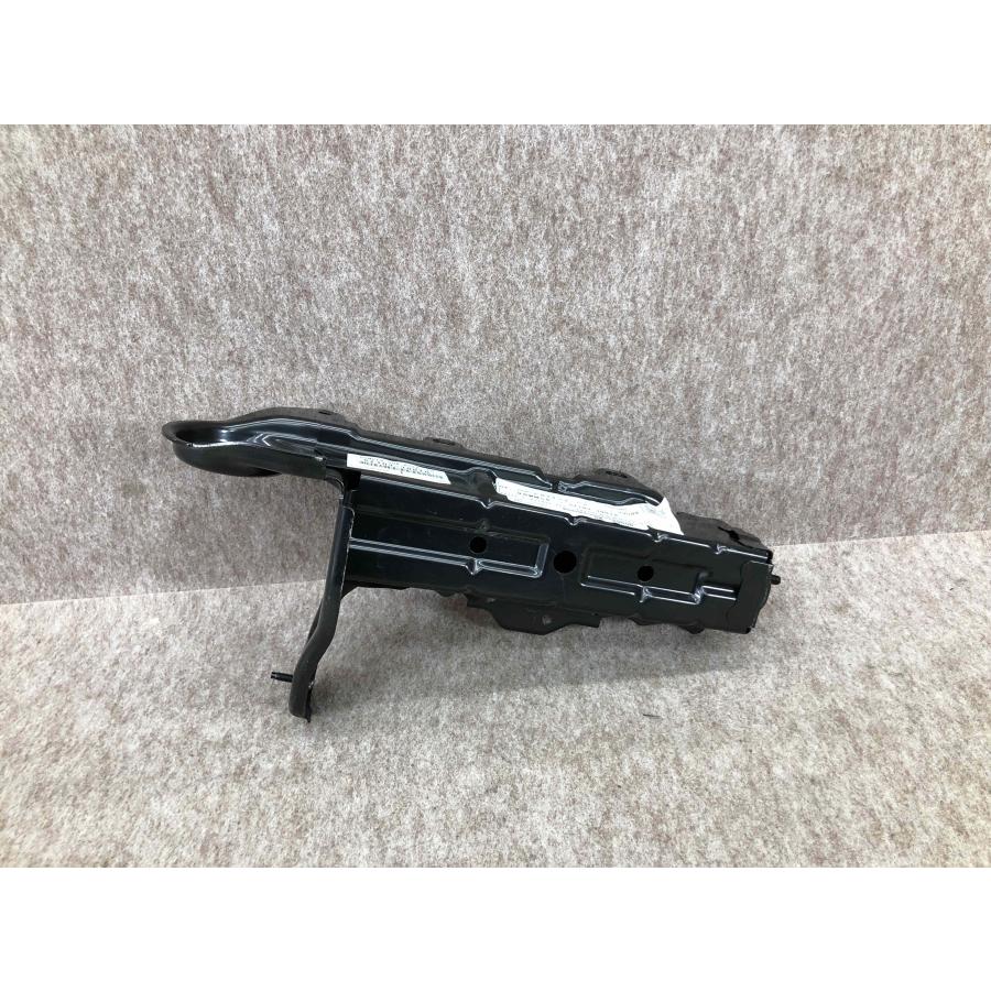 クラウンクロスオーバー AZSH35-AEX 52103-30070 : 拓海商事ヤフー店 - 通販 - Yahoo!ショッピング