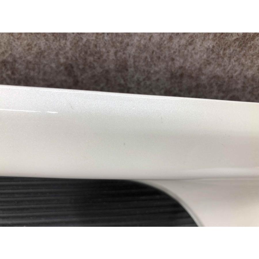 ZRR80G ZRR85G ZWR80G 前期 エスクァイア 純正フロントバンパーフォグランプカバー 右 右側 52127-28471 ...