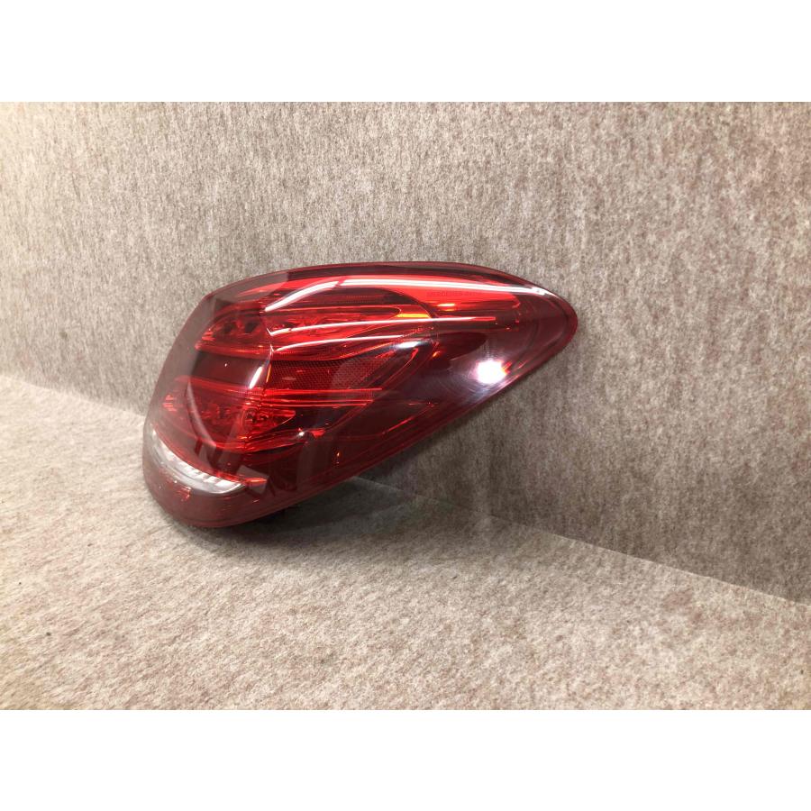 美品 磨き済み メルセデス ベンツ 純正 W205 Cクラス テールライト 右 A2059061457 : 拓海商事ヤフー店 - 通販 ...