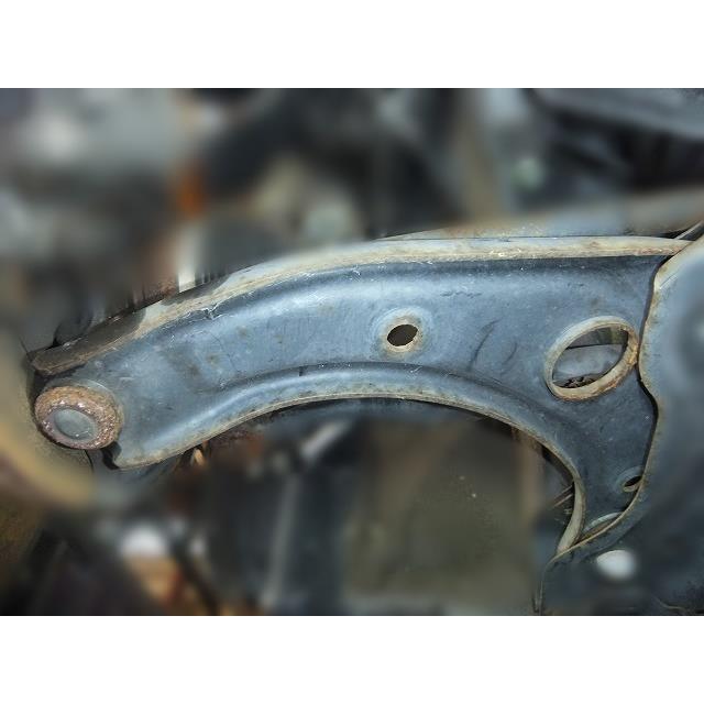 ノート DBA-E12 右フロントロアアーム 純正品番54500-3VA0A 管理番号AB4285 : 赤江解体 - 通販 - Yahoo!ショッピング