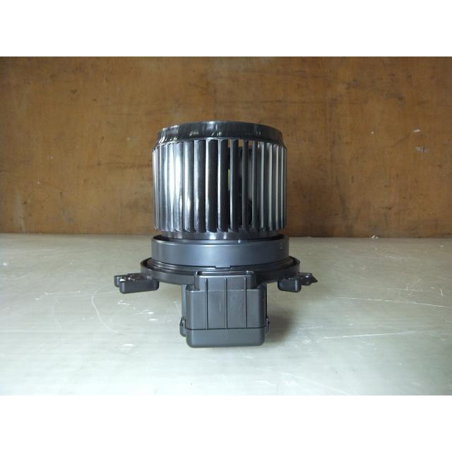 ワゴンR ワゴンR DAA-MH55S ヒーターブロアモーター ブロアーモーター 純正品番74150-62RA1 管理番号AB1391 : 赤江解体 - 通販 - Yahoo!ショッピング