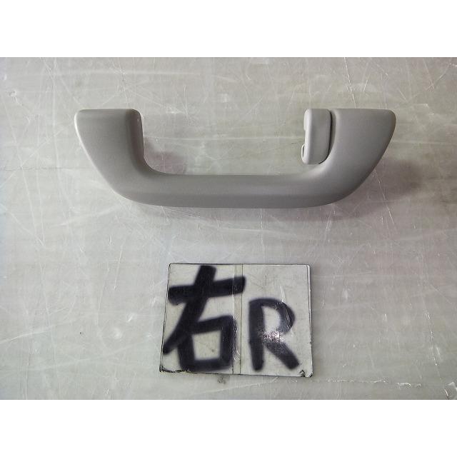 フィット DAA-GP1 右リアアシストグリップ 純正品番83240-SNA-A11ZD 管理番号AB7658 ...