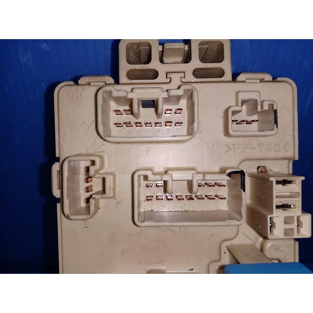 eKスポーツ DBA-H81W ヒューズボックス 純正品番MR538271 管理番号AC0331 : 赤江解体 - 通販 - Yahoo!ショッピング