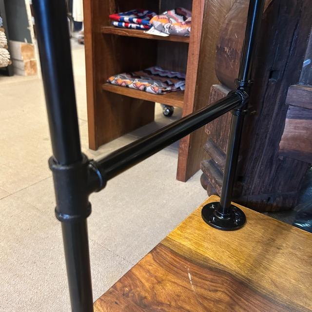 TOPANGA Furniture シーシャムウッド&アイアンパイプ キャスター付き2段ラック【受注生産】 日本製 オリジナル 収納 車輪付き : b5-top-fun-1220-1 : 輸入 ...