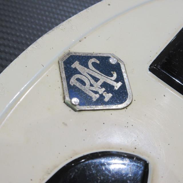 英国 RAC GBプレート Large カーバッジ オフホワイト : AC MINDS AUTOJUMBLE - 通販 - Yahoo!ショッピング