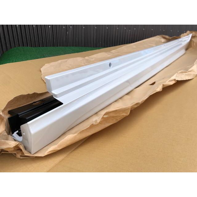 ★新品★AXVH75 AXVH70 カムリ サイドステップ 左 75860-33110-A1 089 プラチナホワイトパールマイカ : エイトオートパーツ - 通販 - Yahoo!ショッピング