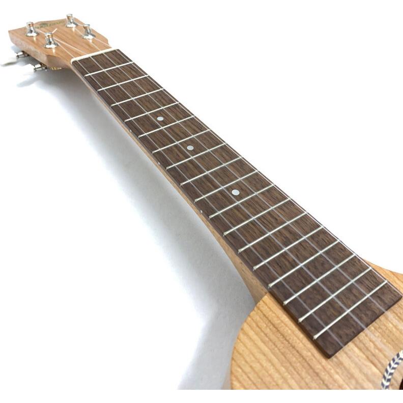 Famous FLS-11GC/ギグバッグ付 アメリカンチェリー ボディ ソプラノ ロングネック ウクレレ : さくら山楽器 - 通販 - Yahoo!ショッピング